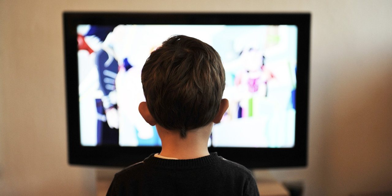 Positive And Negative Effects Of Television On Society - 2024 Guide ...