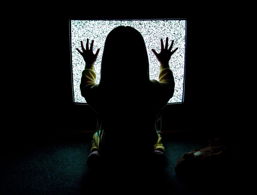 The Good and Bad Effects of TV on Children - 2024 Guide - Vermont Republic